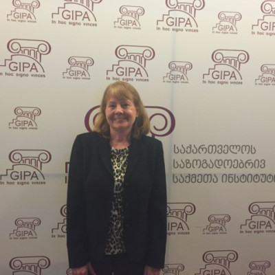 GIPA-ს სტუდენტებს ამერიკის შეერთეებული შტატების ელჩის მეუღლე, მერი ...